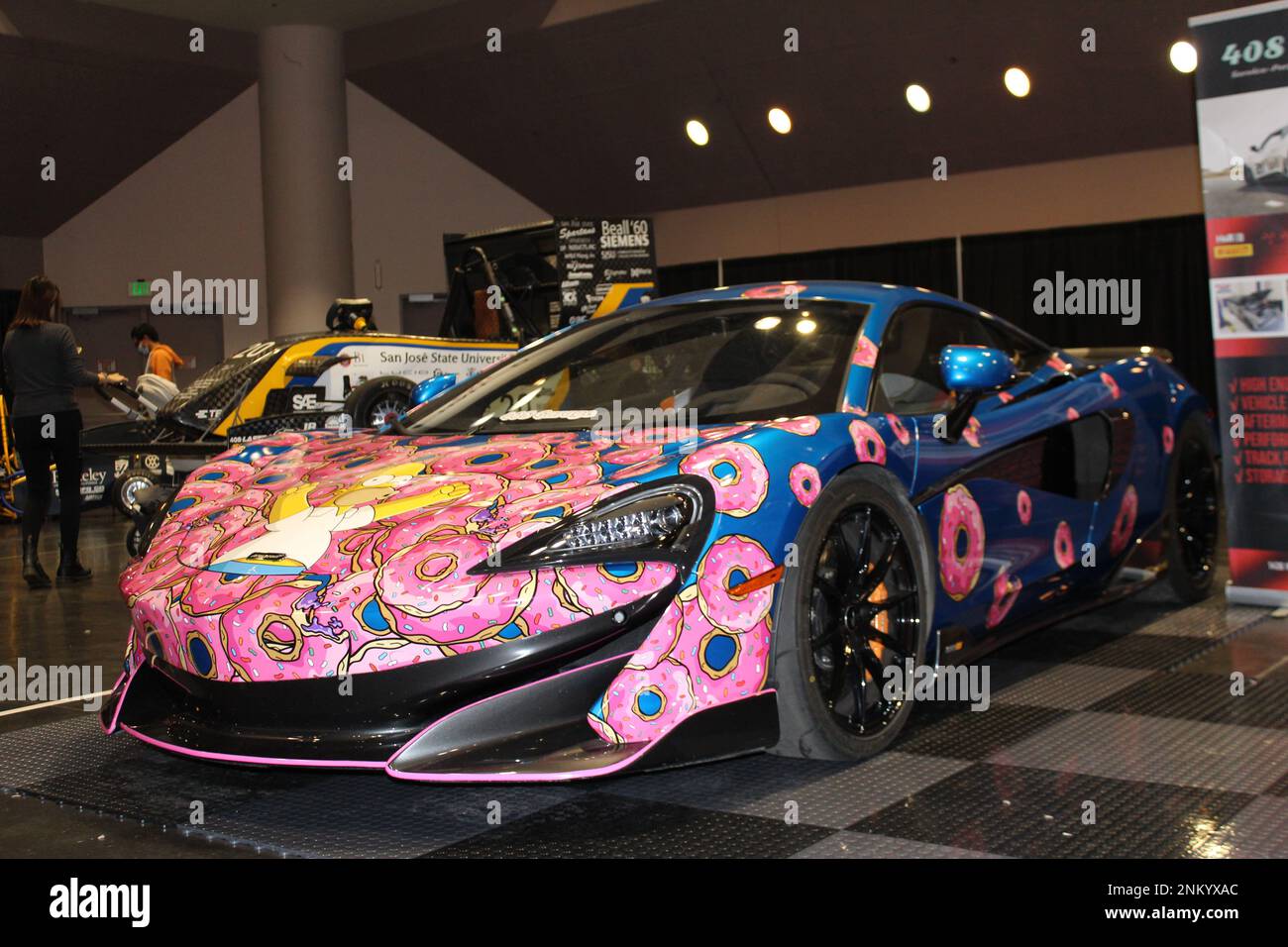 Homer simpson wrap hi-res stock photography and images - Alamy