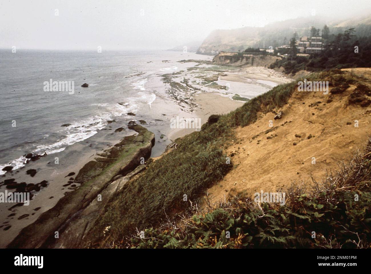 1970s condominiums oregon coast hi-res stock photography and images - Alamy
