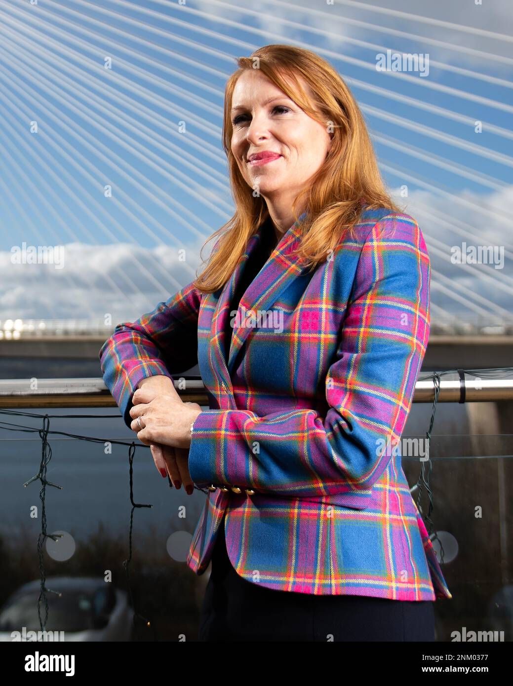 Ash regan building bridges hi-res stock photography and images - Alamy