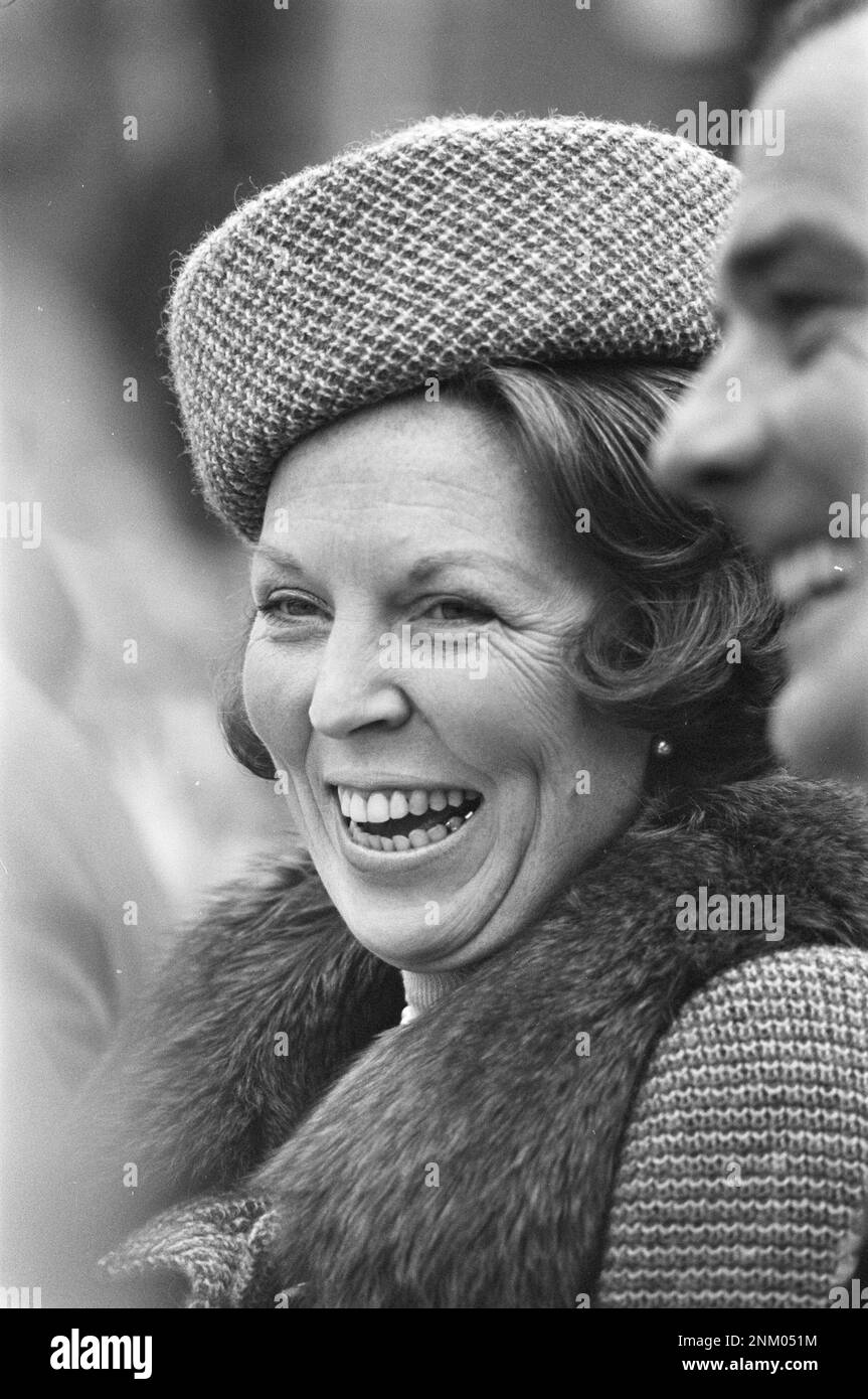 Netherlands History: Princess Beatrix opens new town hall of Ridderkerk ...