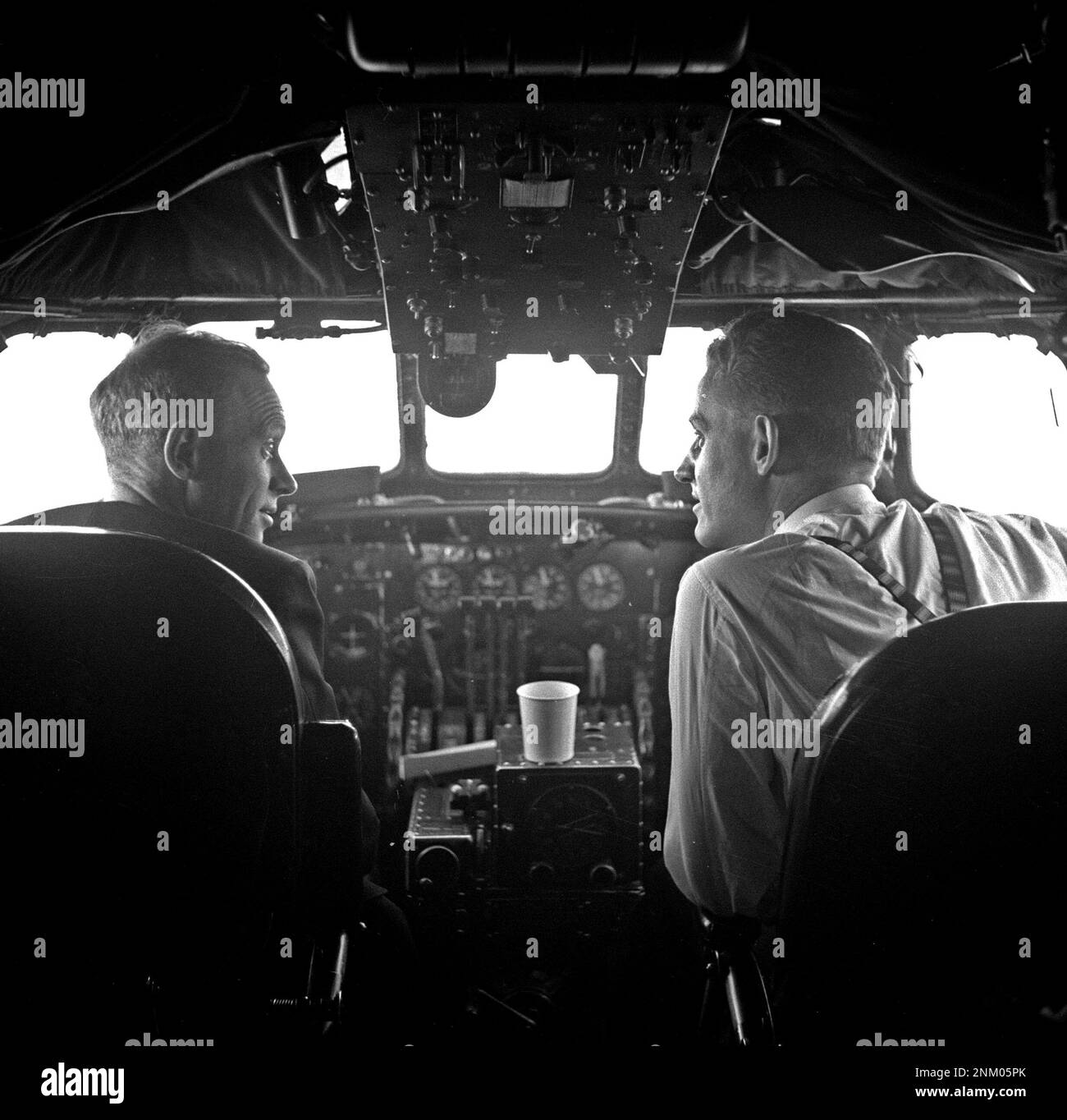 1940s airplane cockpit hi-res stock photography and images - Alamy