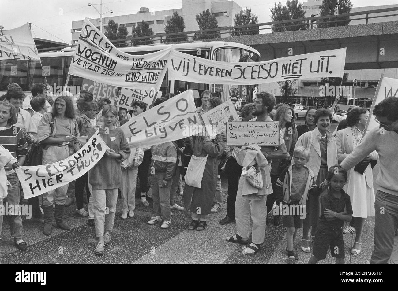 Deportation of argentinian scelso family hi-res stock photography and ...