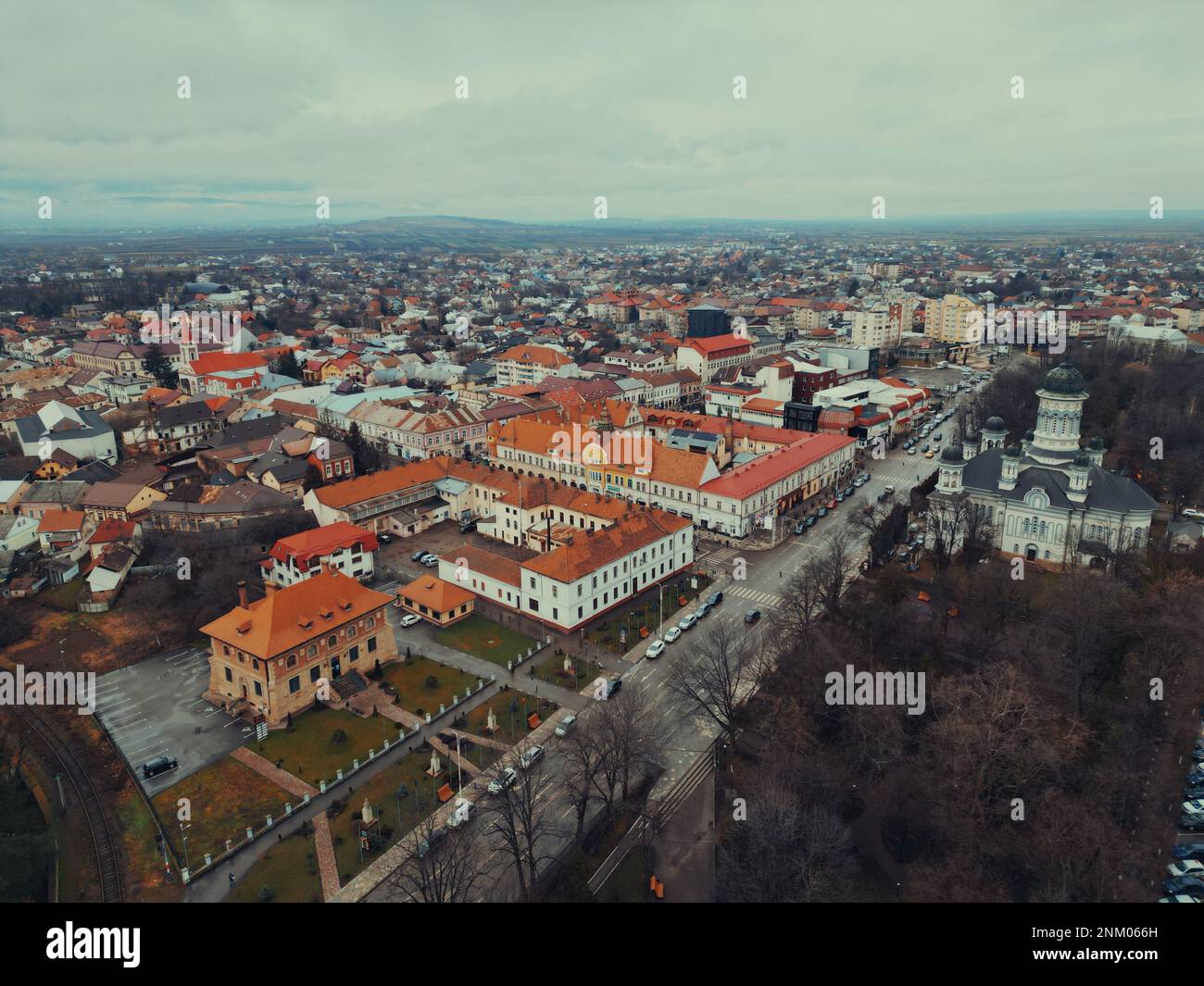 Bustling sidewalks hi-res stock photography and images - Alamy