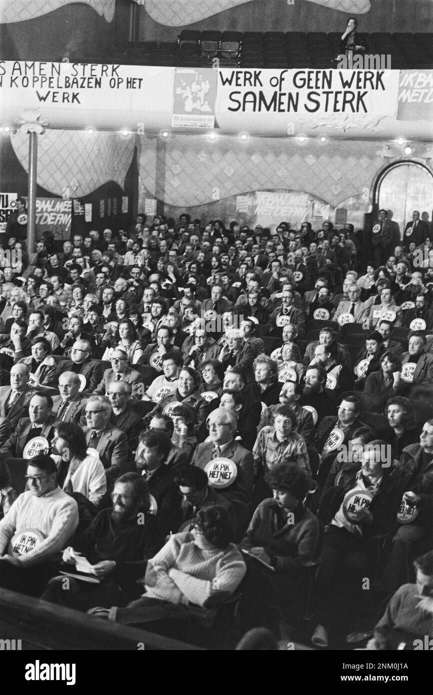 Wage overview Black and White Stock Photos & Images - Alamy