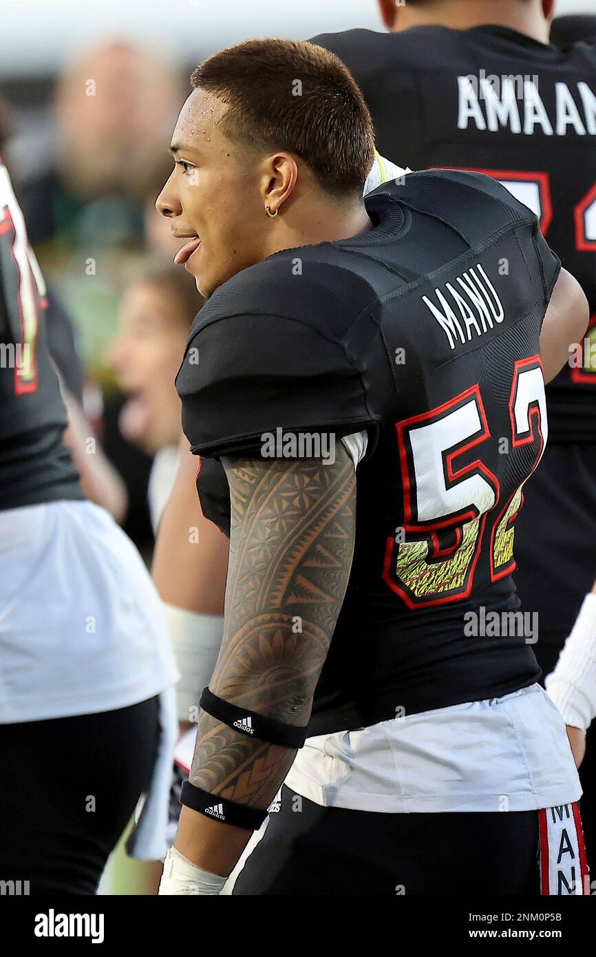 January 22, 2022 - Team Mauka linebacker Jacob Manu #52 (Servite HS ...