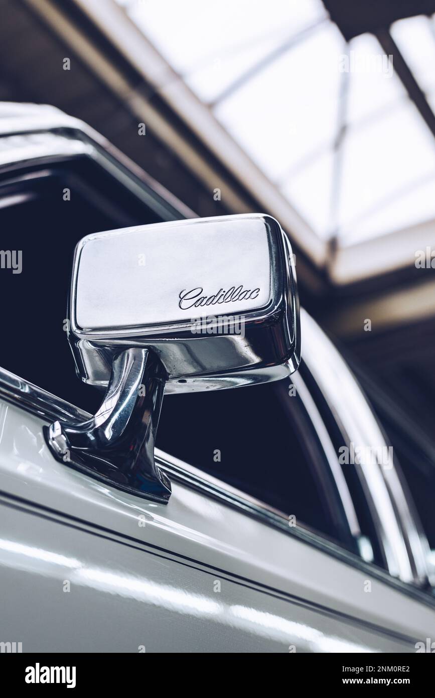 Low side car hi-res stock photography and images - Alamy