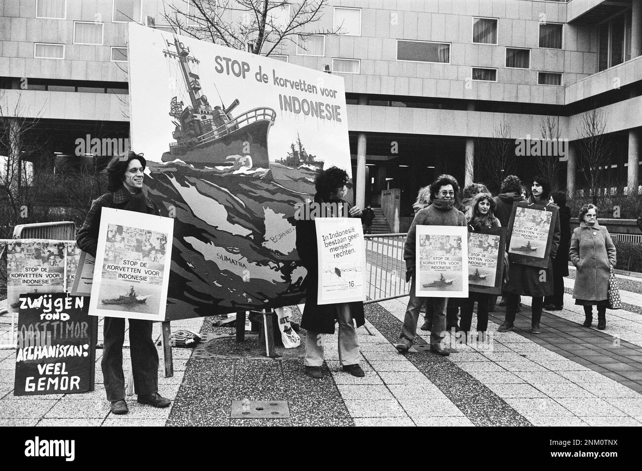 Selling warships to indonesia hi-res stock photography and images - Alamy
