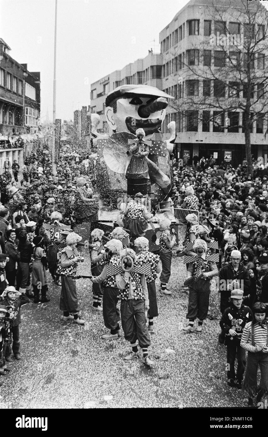 Netherlands History: Carnival started; overview carnival parade, floats ...