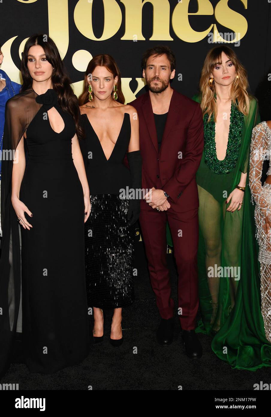 Sam claflin and suki waterhouse hi-res stock photography and images - Alamy