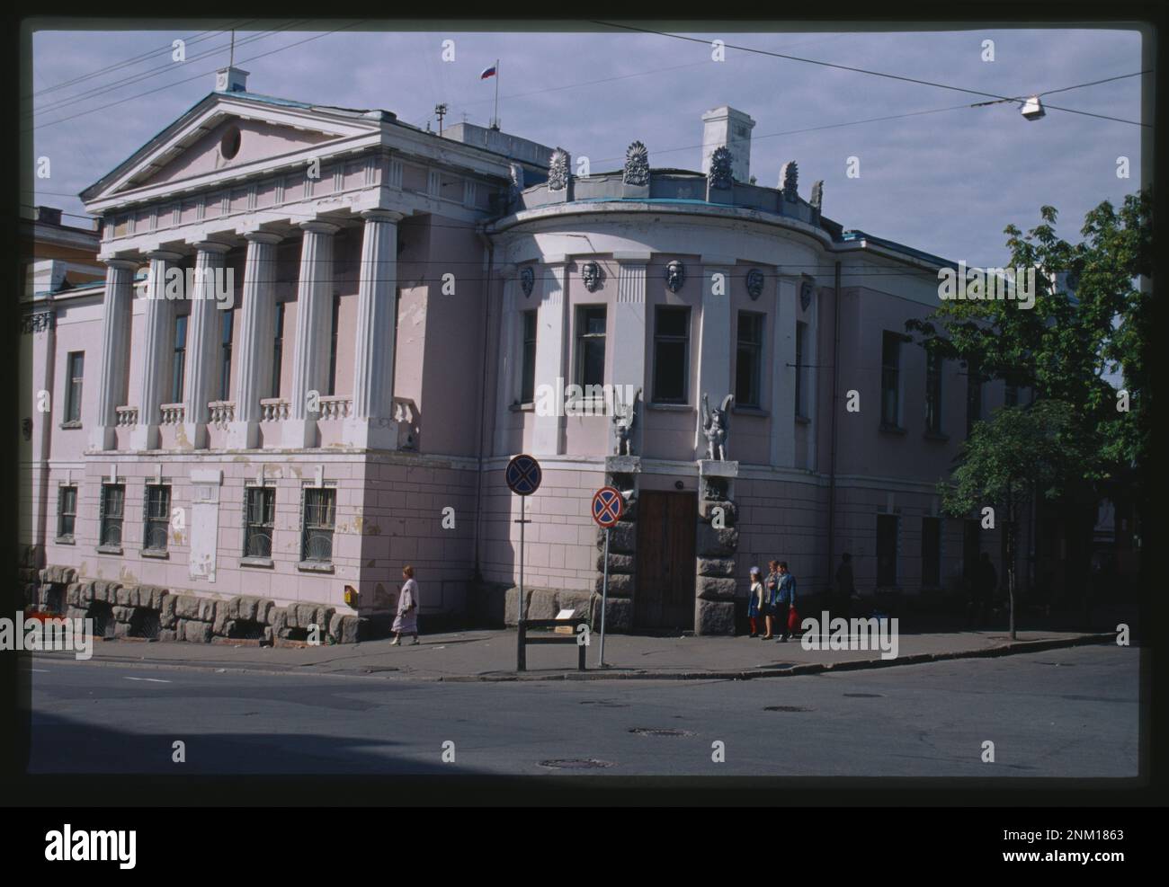 Built between 1915 and 1916, the Japanese Consulate in Vladivostok ...