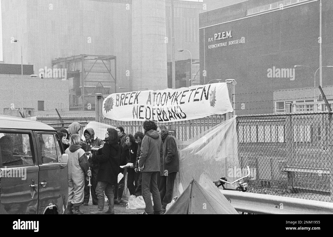 Netherlands History: Anti nuclear energy action groups block access to ...