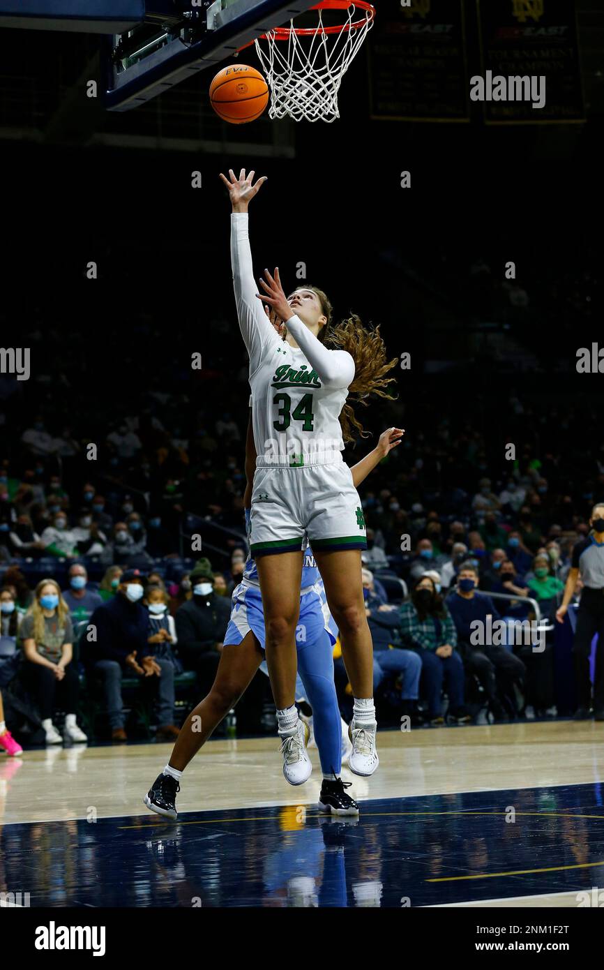 SOUTH BEND, IN - JANUARY 16: Notre Dame Fighting Irish forward Maddy ...