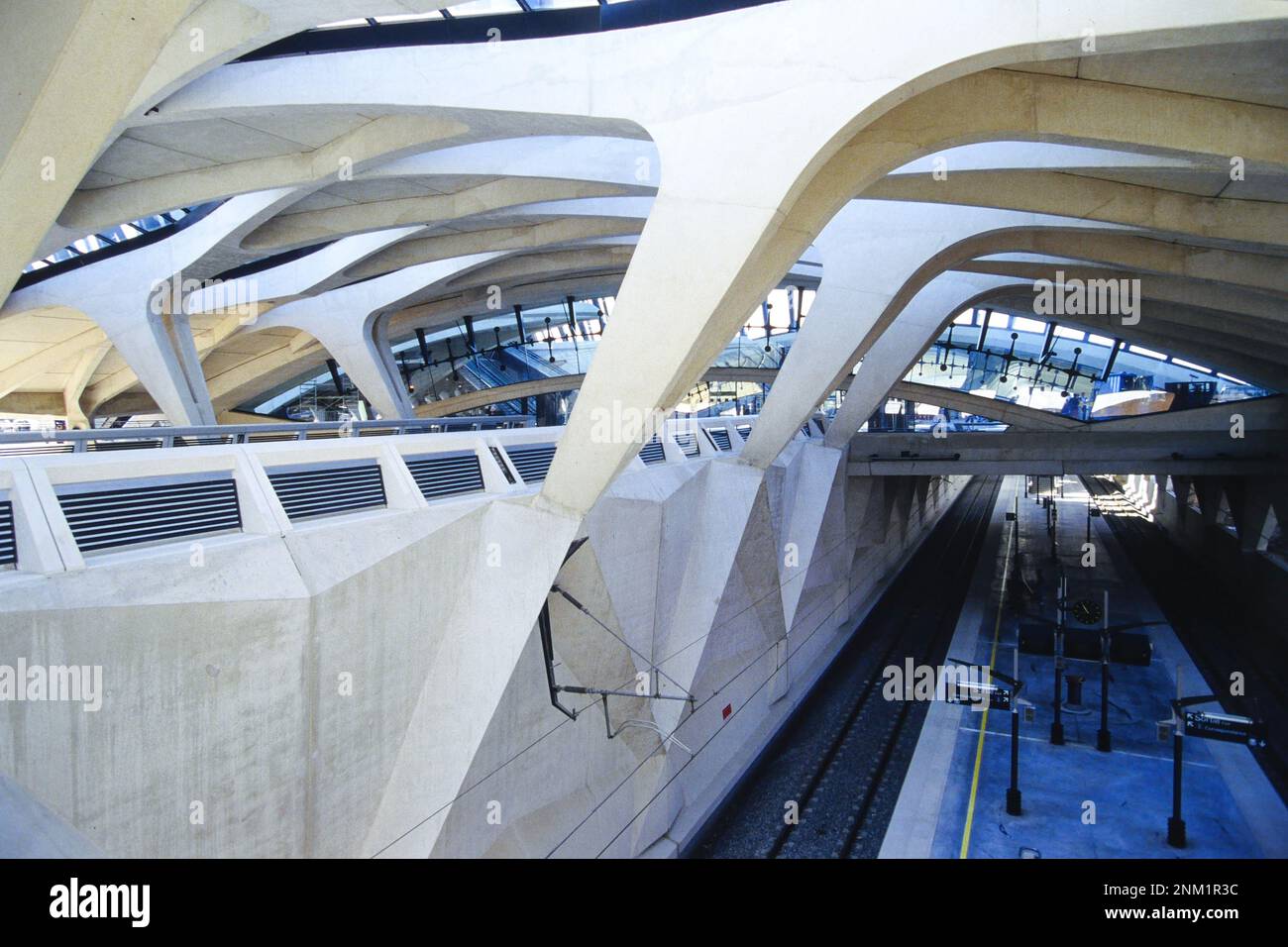Construction site of satolas raoilway station designed by italian ...