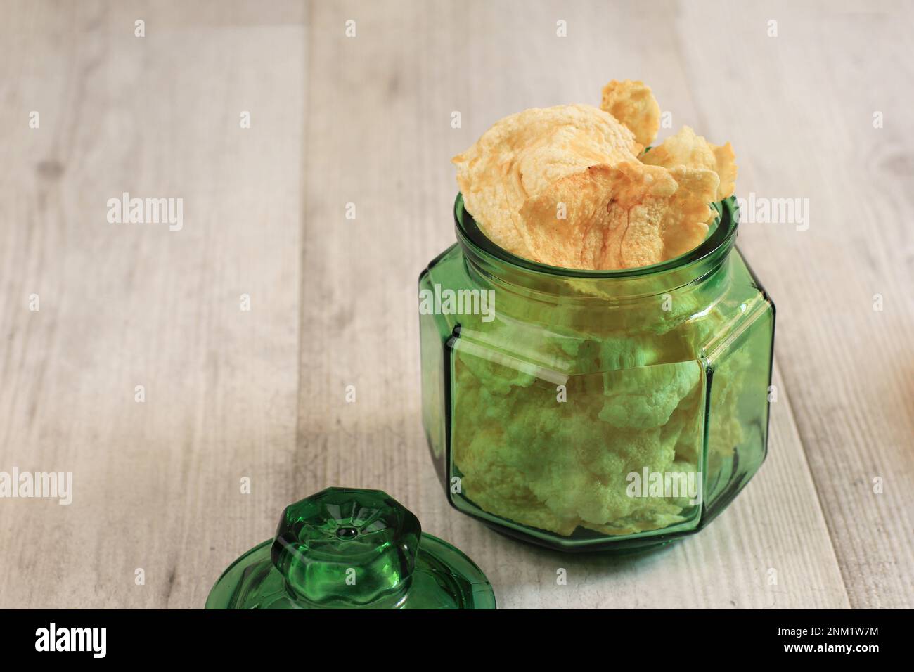 Belinjo nuts hi-res stock photography and images - Alamy