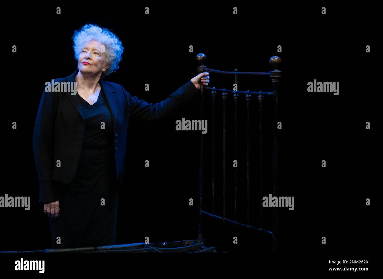 James joyces women hi-res stock photography and images - Alamy