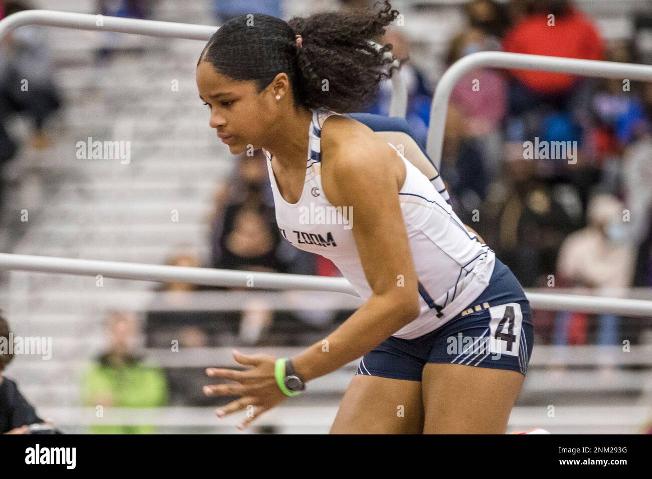 January 7, 2022: Tyler Lowe competes in the Girls 400 Meter Dash during ...