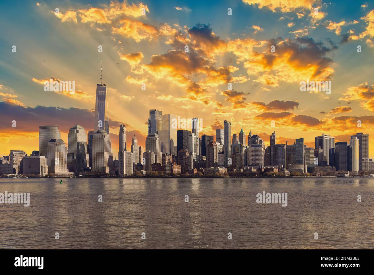 Amazing panoramic view of New York City skyline and skyscraper at ...