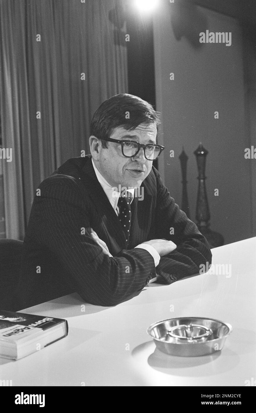 Former advisor Black and White Stock Photos & Images - Alamy