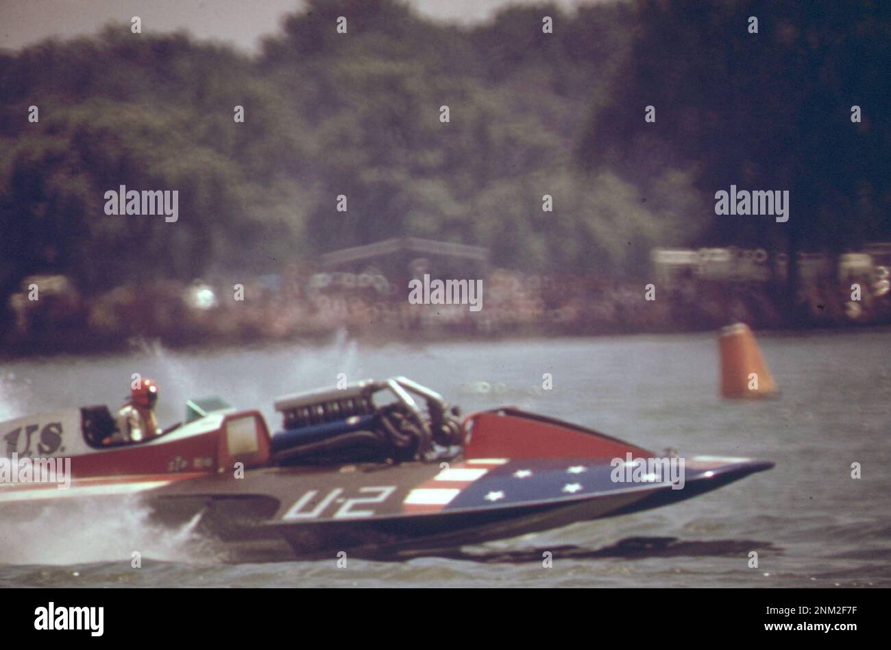 1970s America: Gar wood trophy race on the Detroit River--a contest for ...