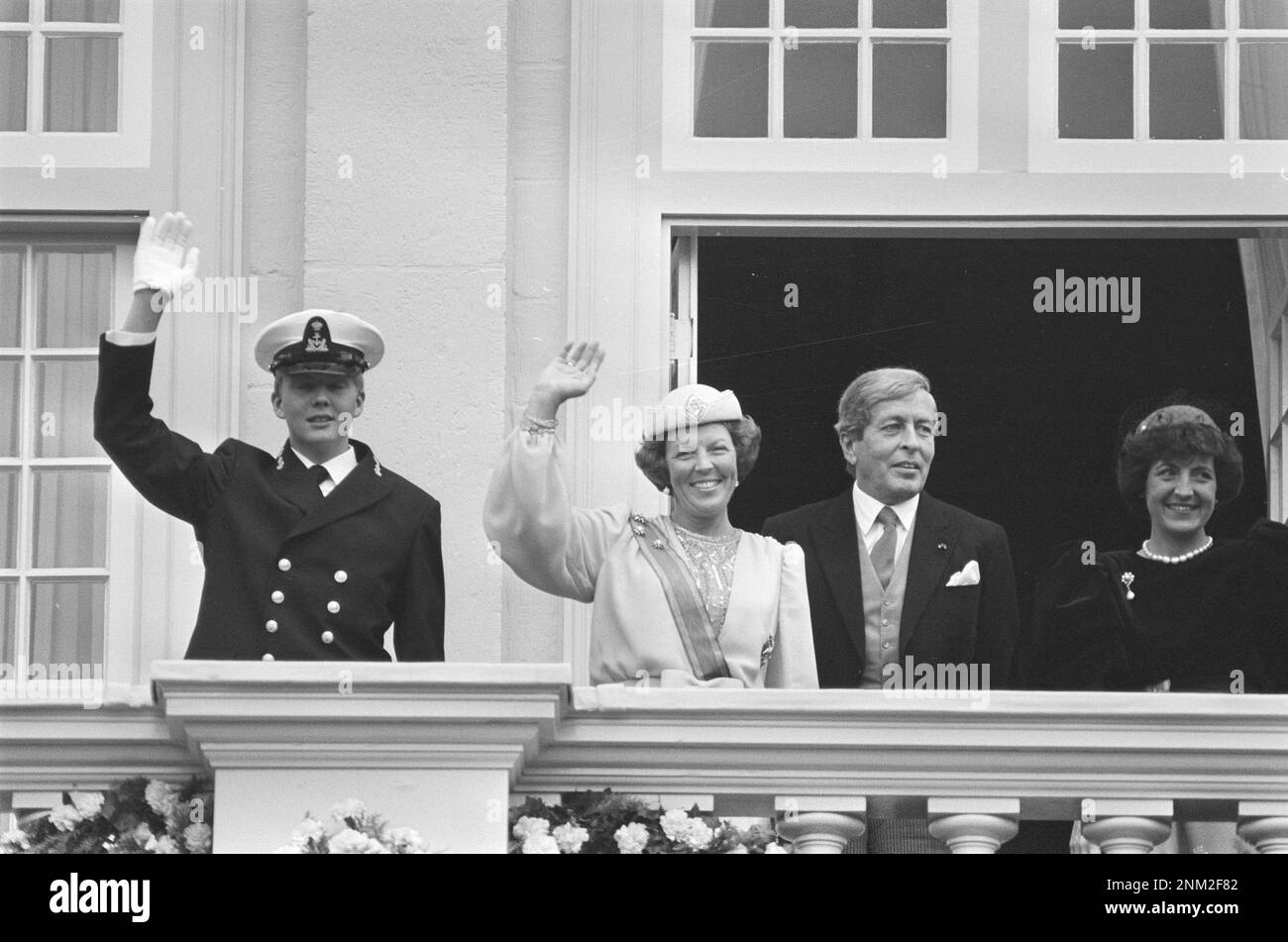Prinsjesdag 1985, Queen Beatrix and Prince Willem Alexander on the ...