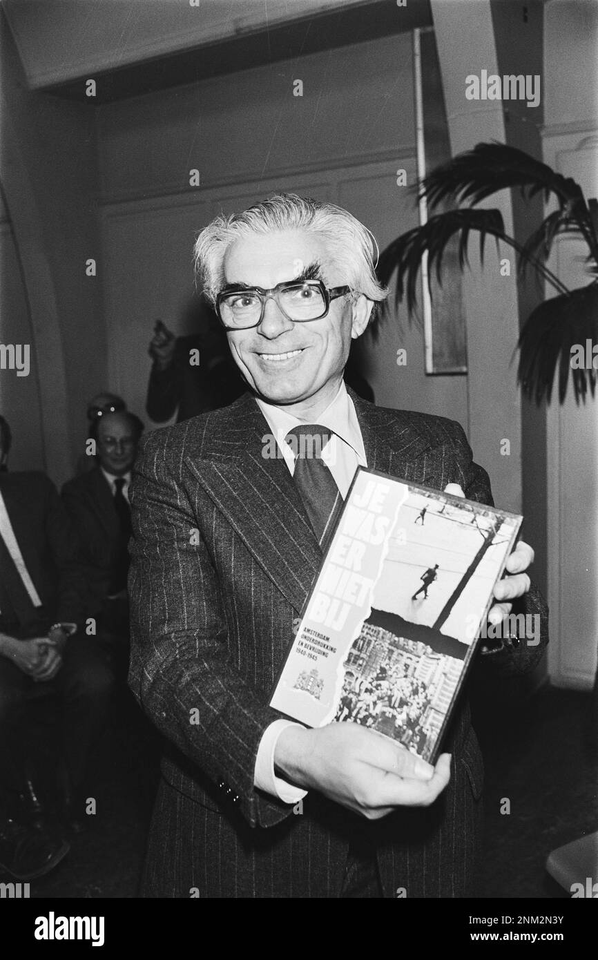 Netherlands History: Mayor Polak with booklet "You were not there ...