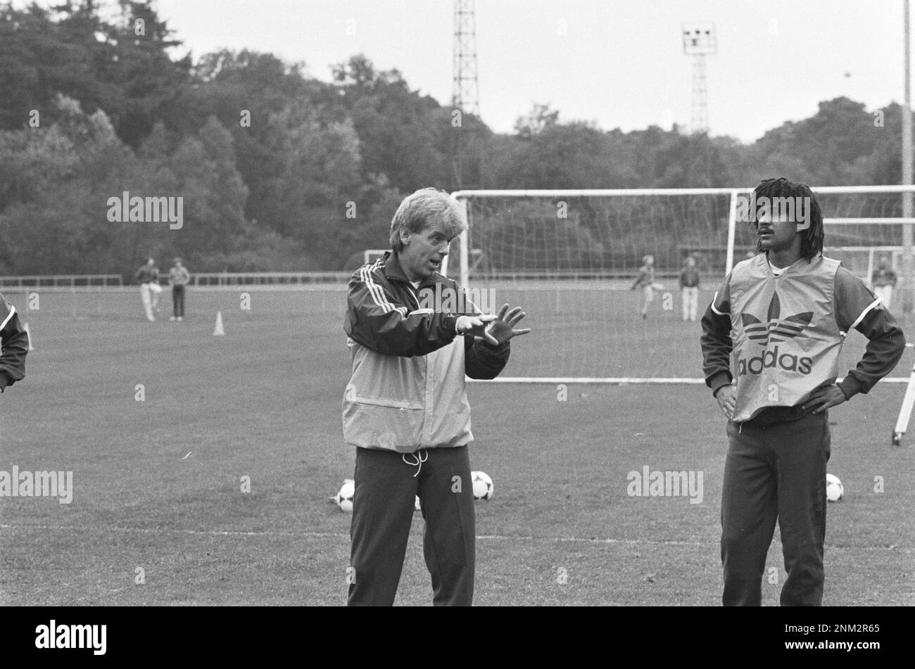 Right ruud gullit Black and White Stock Photos & Images - Alamy
