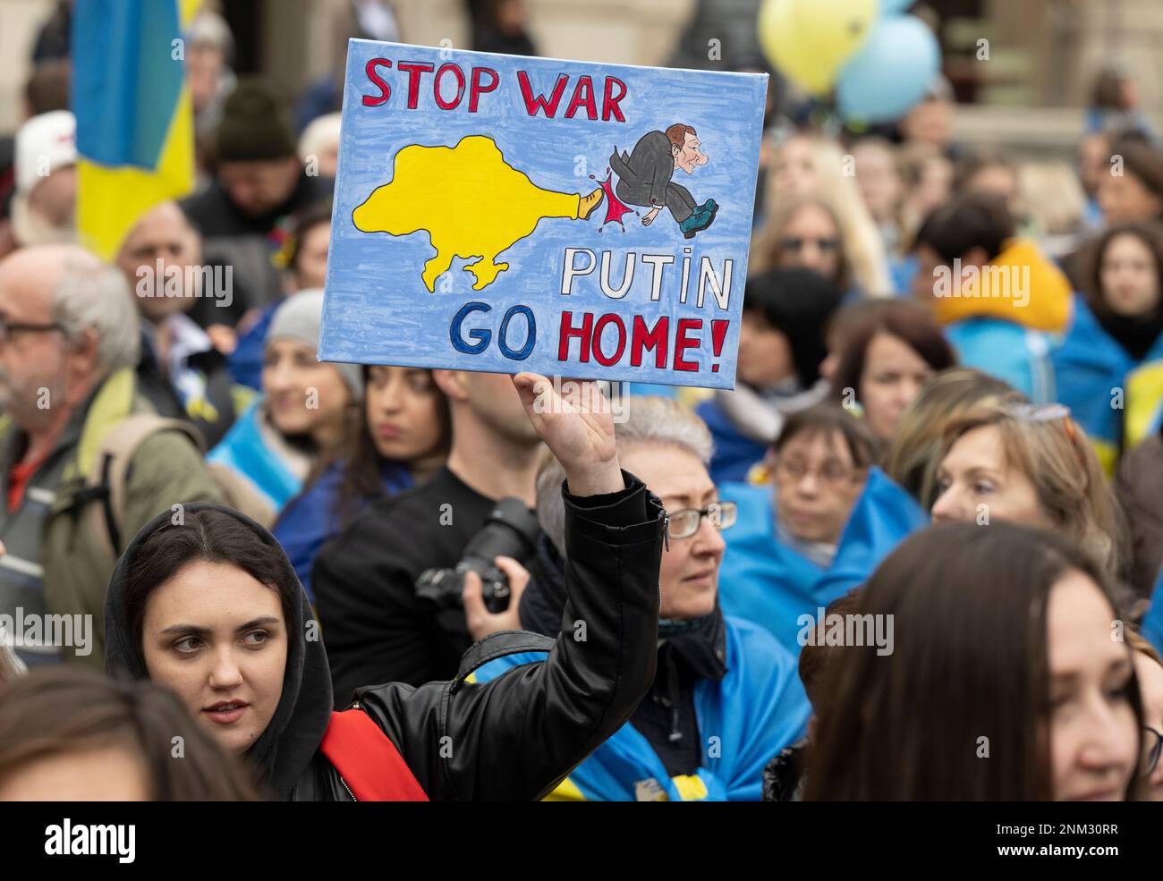 Russian army go home sign hi-res stock photography and images - Alamy