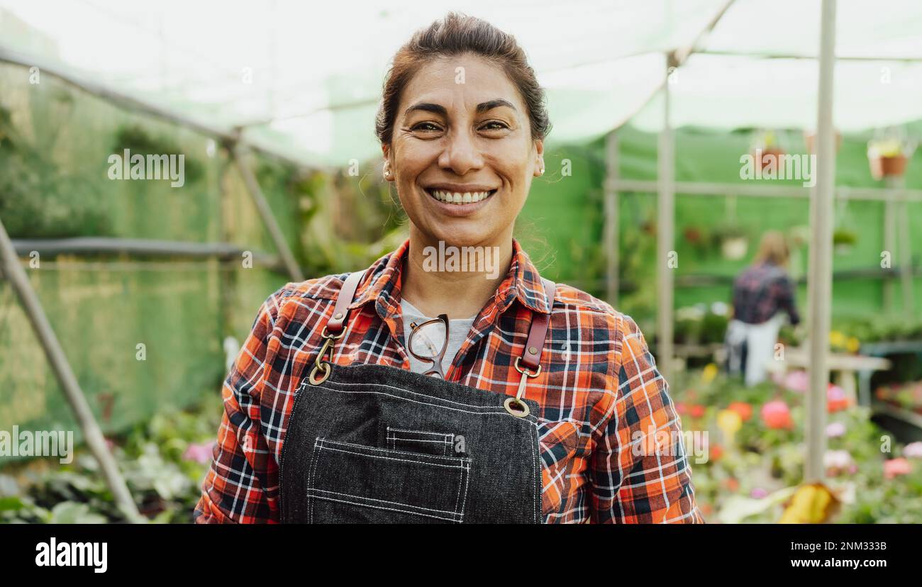Mexican shop front hi-res stock photography and images - Alamy