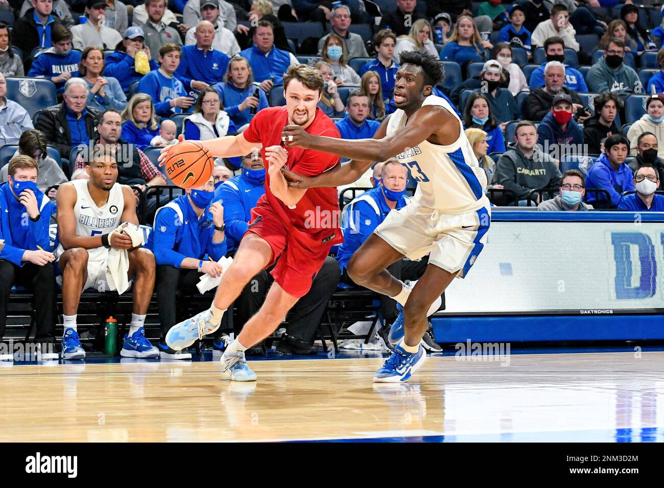 January 02, 2022: Richmond Spiders forward Matt Grace (15) drives past ...