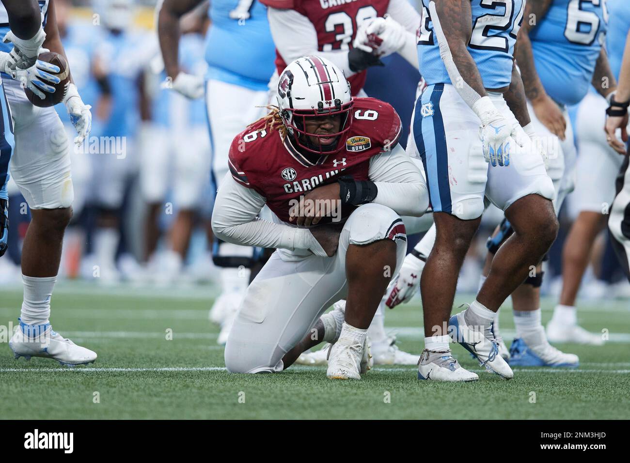 South Carolina Gamecocks defensive lineman Zacch Pickens (6) reacts ...