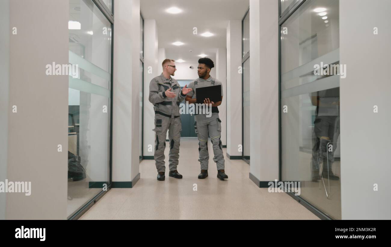 Installers check hi-res stock photography and images - Alamy