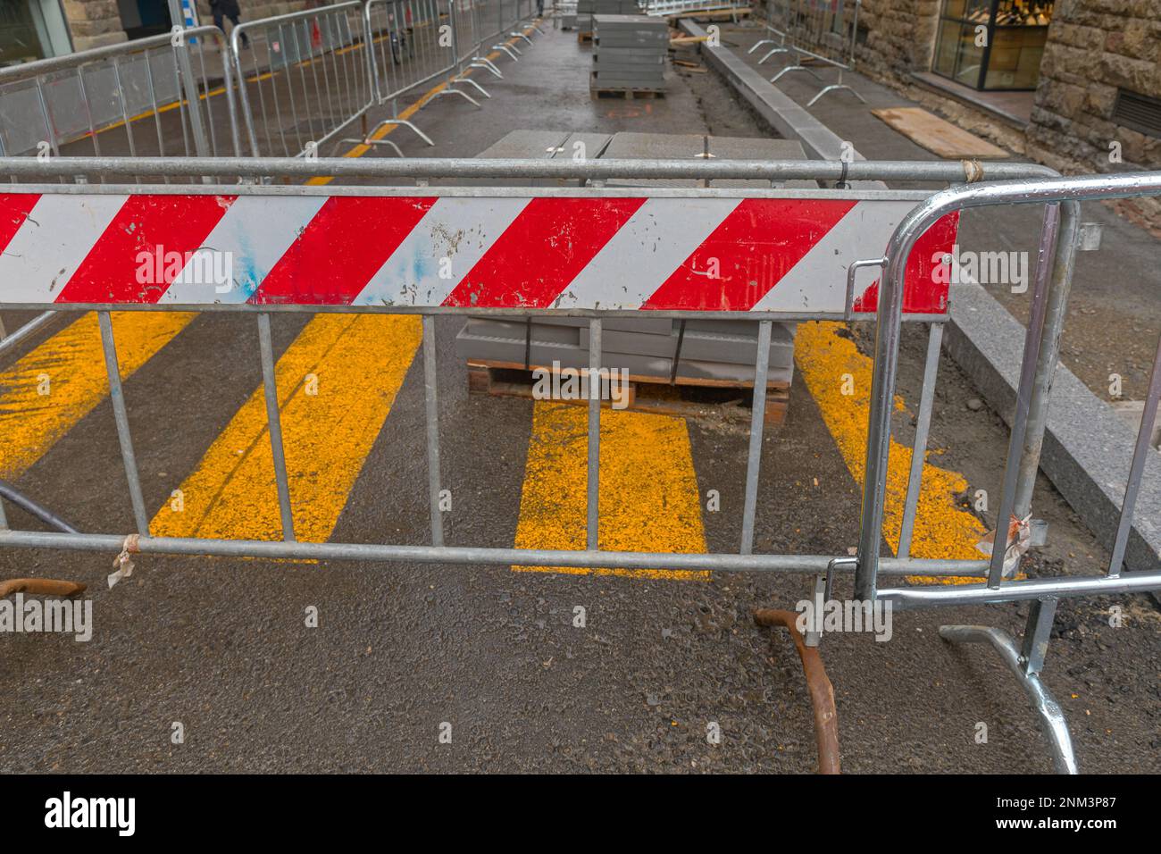 Closed street road hi-res stock photography and images - Alamy