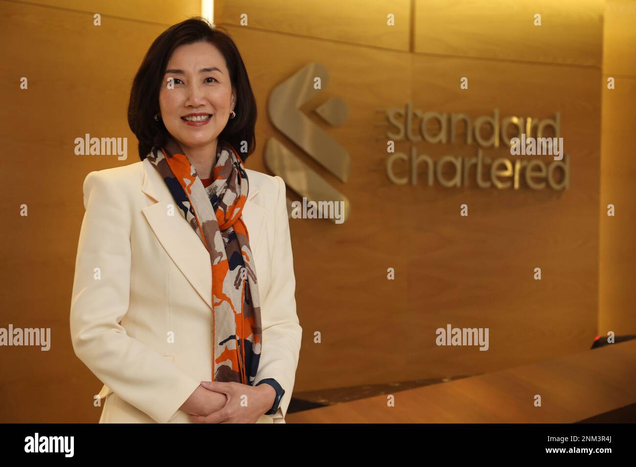 Standard Chartered Hong Kong CEO Mary Huen Wai-yi meets the media on ...