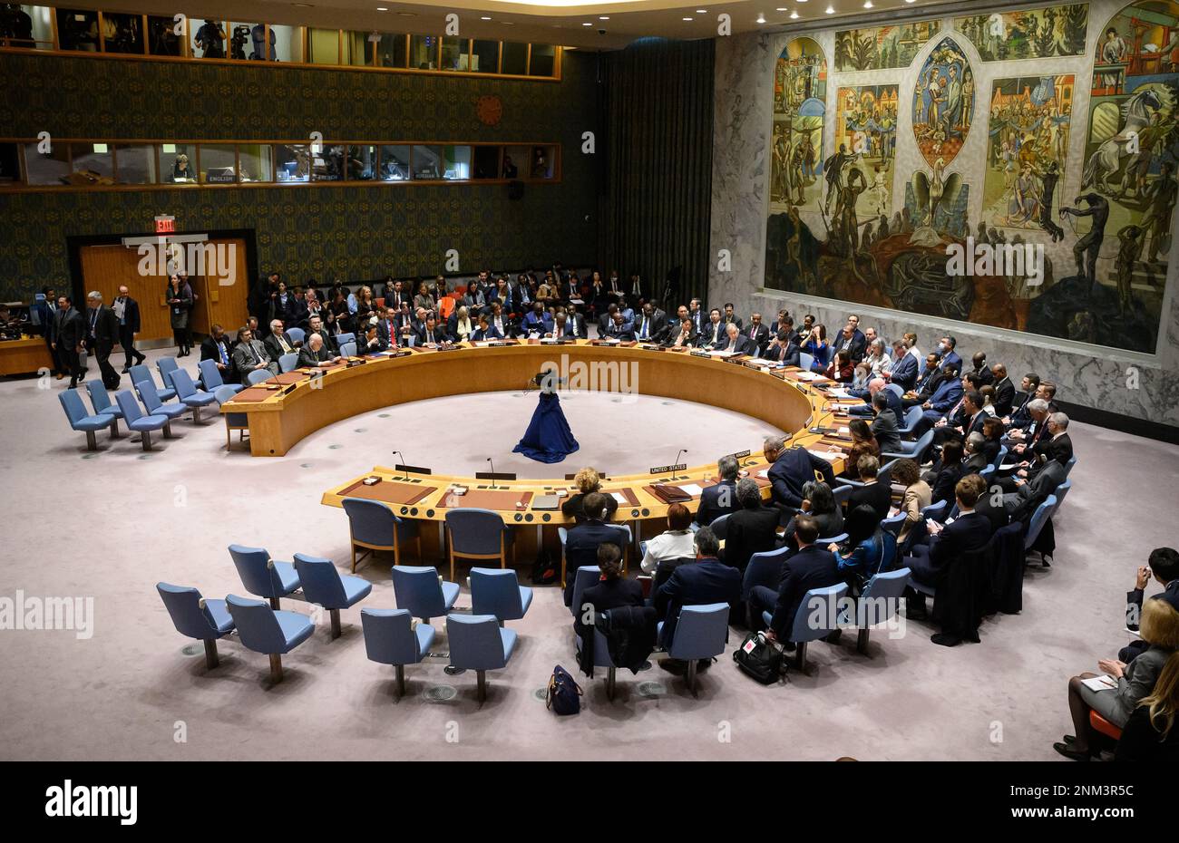 United nations security council sit hi-res stock photography and images ...