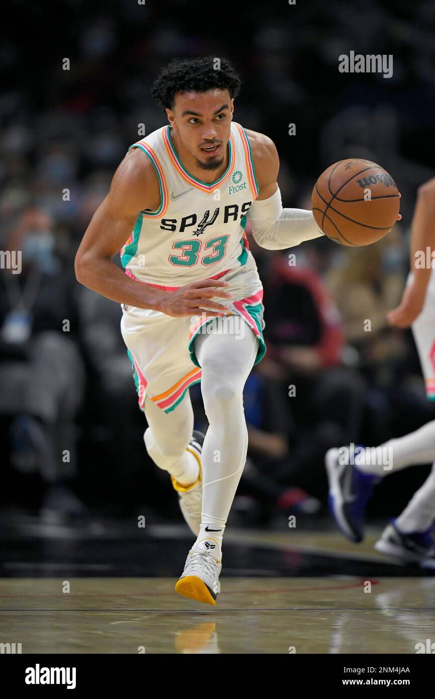 LOS ANGELES, CA - DECEMBER 20: San Antonio Spurs guard Tre Jones (33 ...