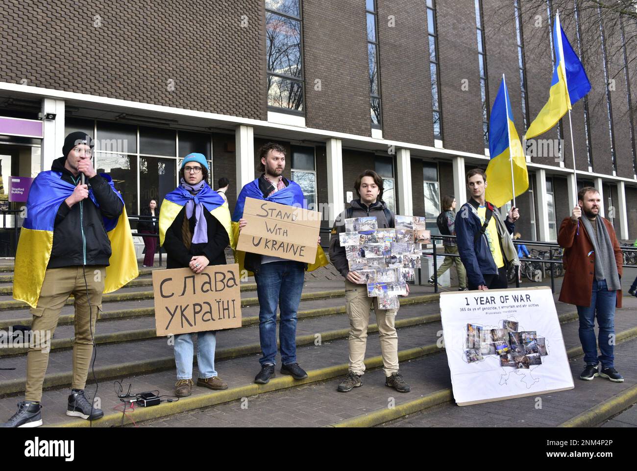 Manchester, UK, 24th February, 2023. The Ukrainian student community in ...