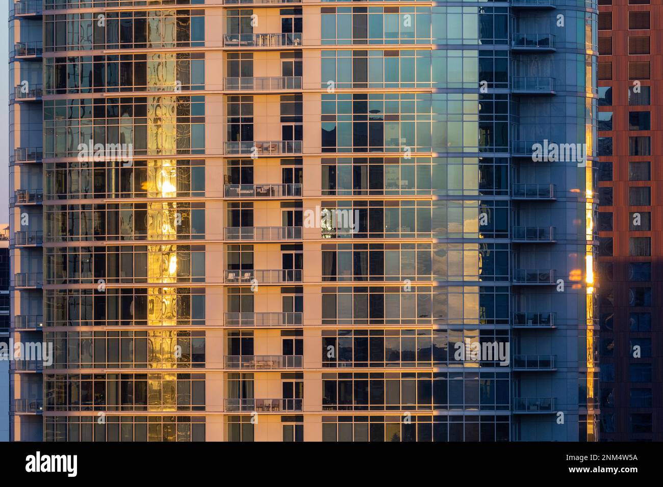Luxury condos hi-res stock photography and images - Alamy