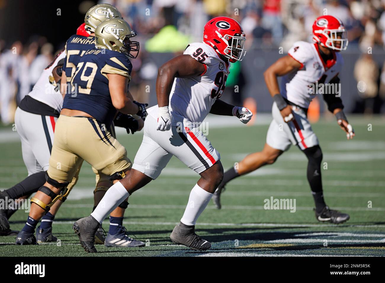 ATLANTA, GA - NOVEMBER 27: Georgia Bulldogs defensive lineman Devonte ...