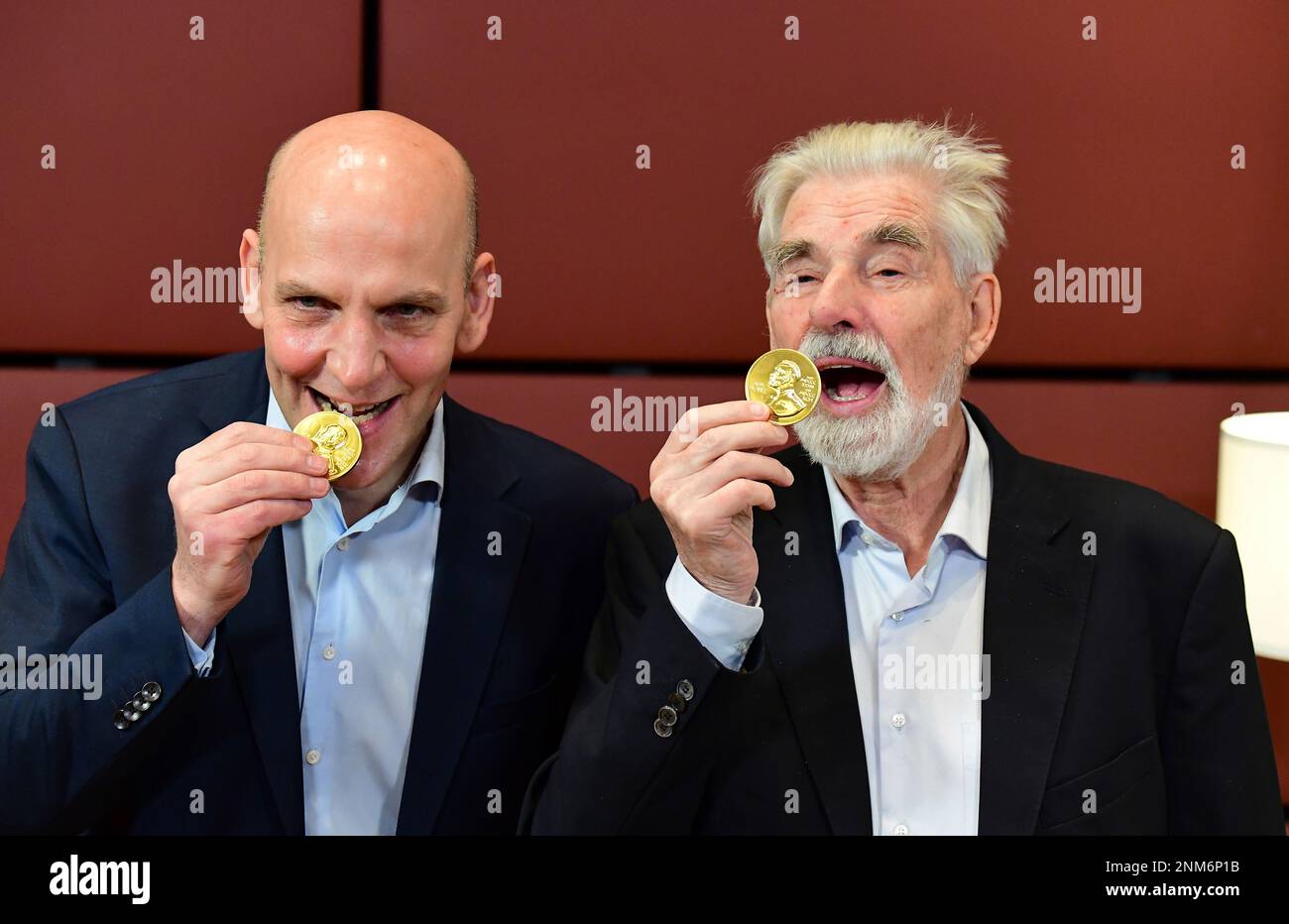 German laureates of the Nobel Physics Prize Klaus Hasselmann, right ...
