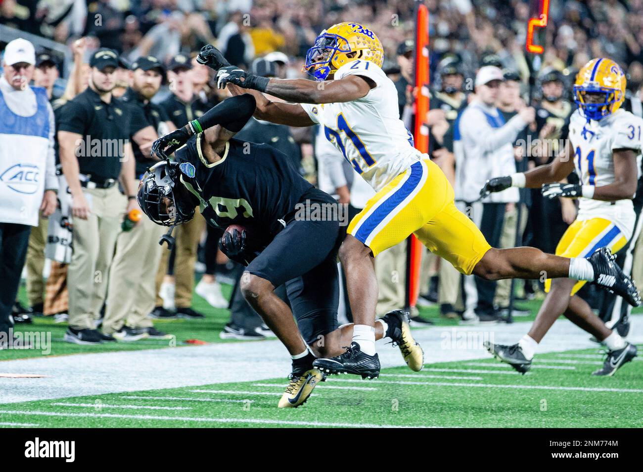 December 4, 2021: Wake Forest Demon Deacons wide receiver A.T. Perry (9 ...