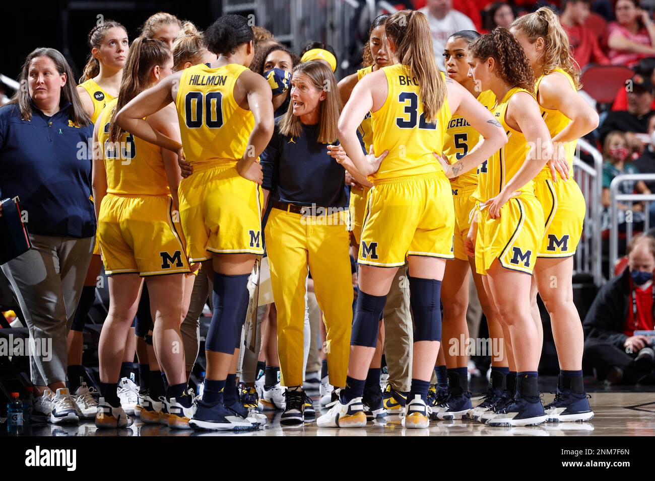 LOUISVILLE, KY - DECEMBER 02: Michigan Wolverines head coach Kim Barnes ...