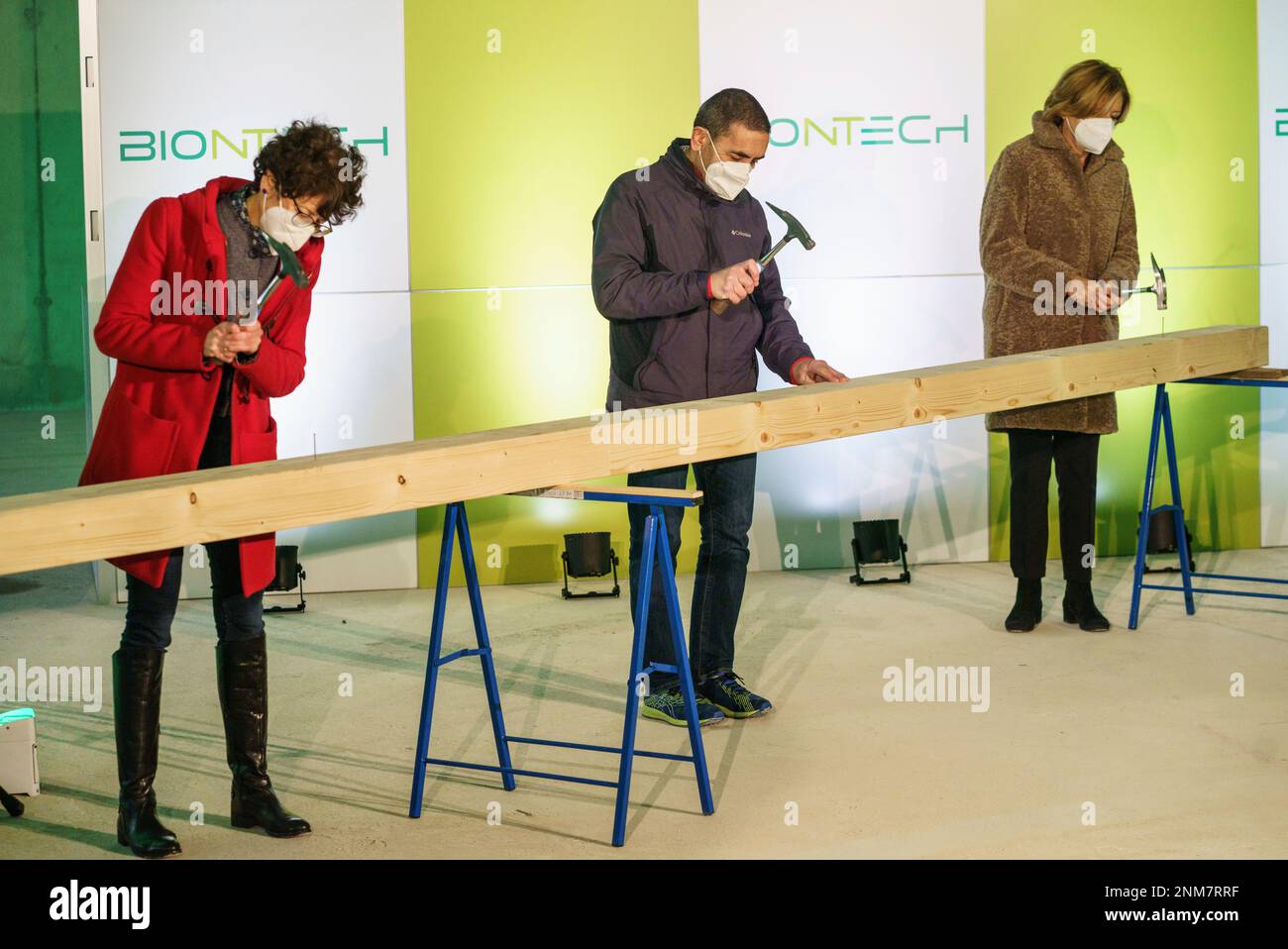 The two Biontech company founders Ozlem Tureci, Ugur Sahin, and the ...