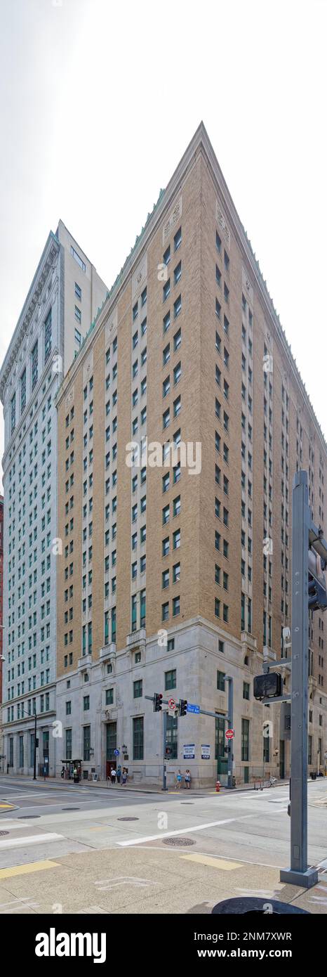 Pittsburgh Downtown: Historic YMCA Building, a brick and stone high ...
