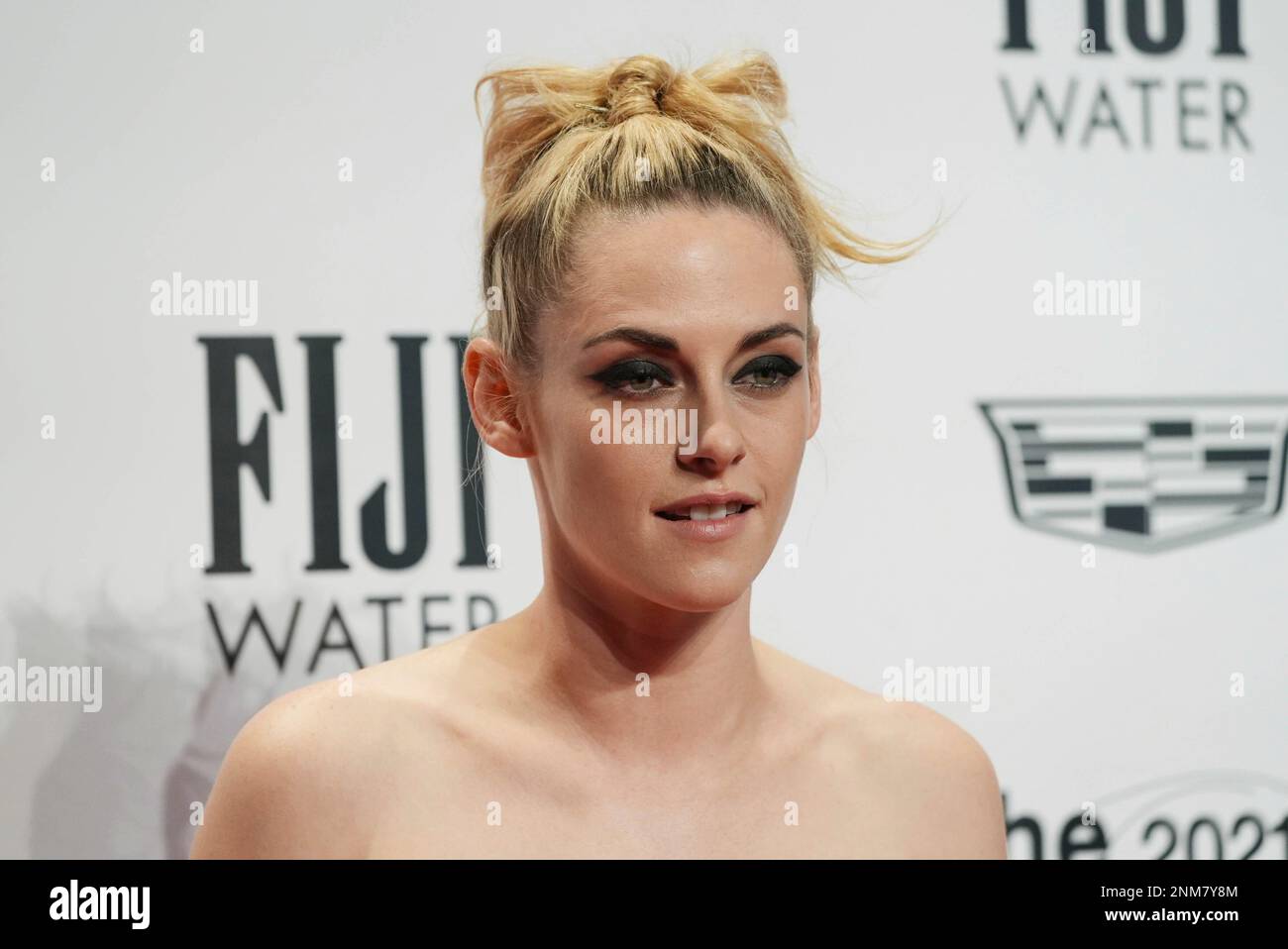 Photo by: John Nacion/STAR MAX/IPx 2021 11/29/21 Kristen Stewart at the ...