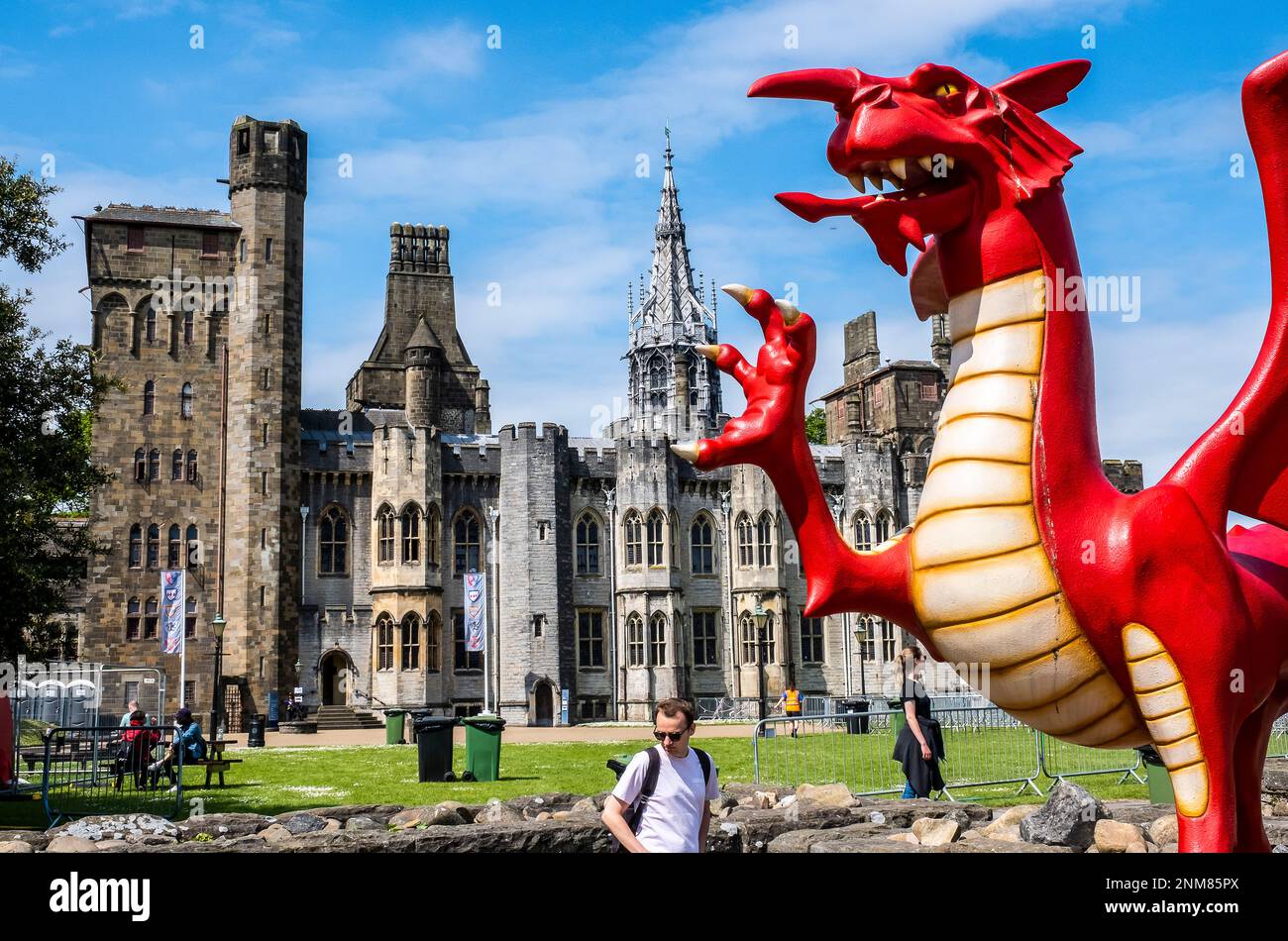 Welsh dragon historical hi-res stock photography and images - Alamy