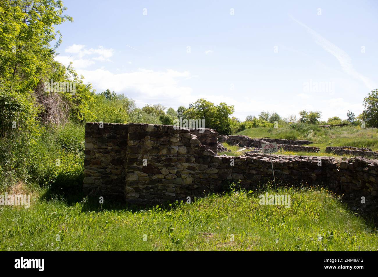 Ancient Roman ruins at Colonia Ulpia Traiana Augusta Dacica ...