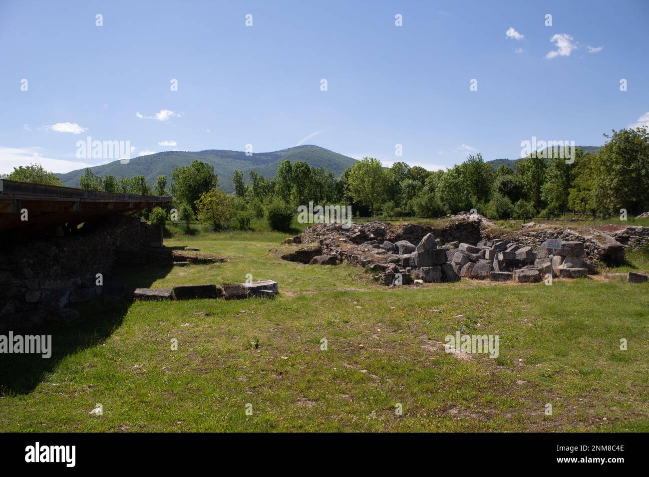 Ancient Roman ruins at Colonia Ulpia Traiana Augusta Dacica ...