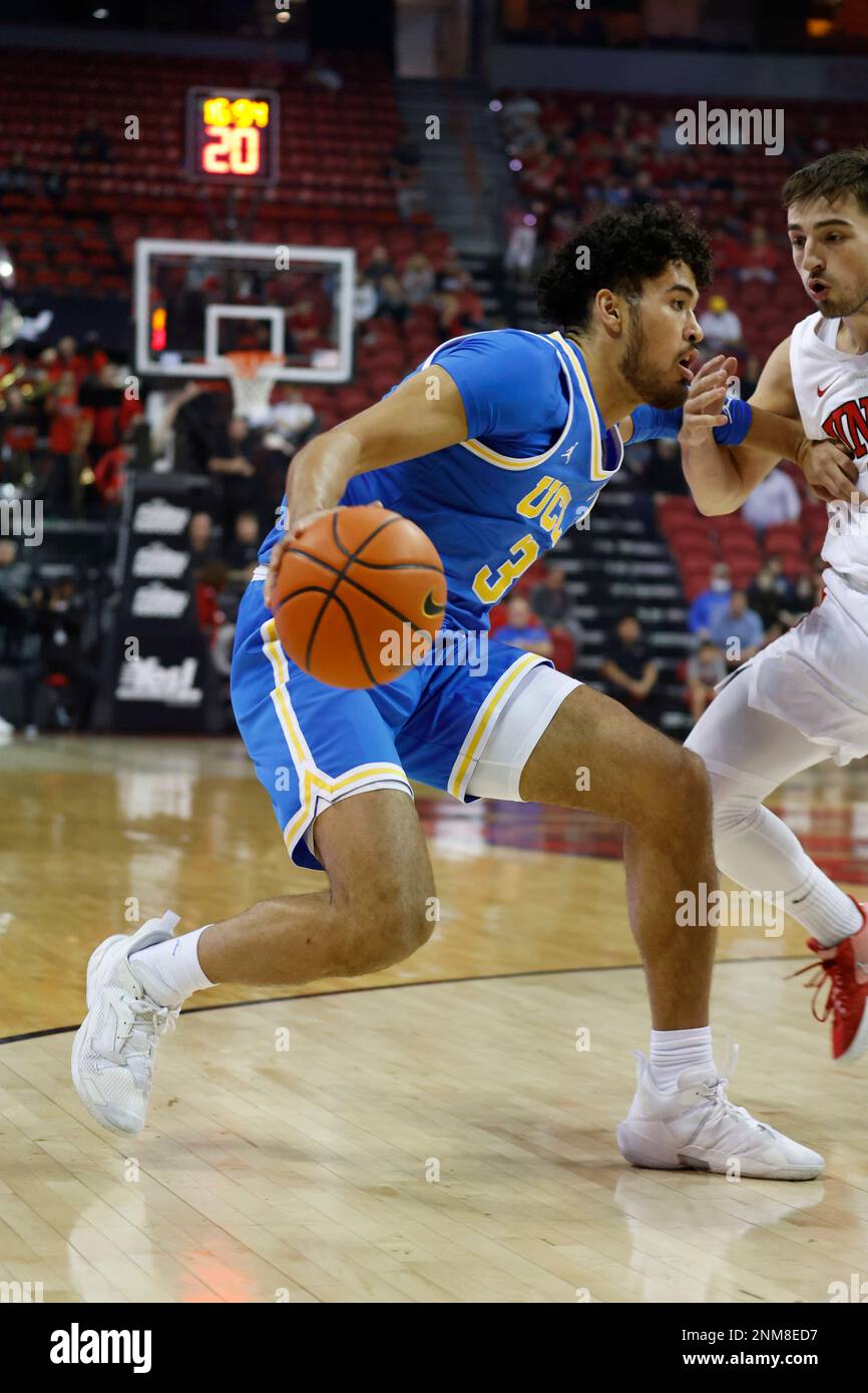 LAS VEGAS, NV - NOVEMBER 27: UCLA Bruins guard Johnny Juzang (3) drives ...