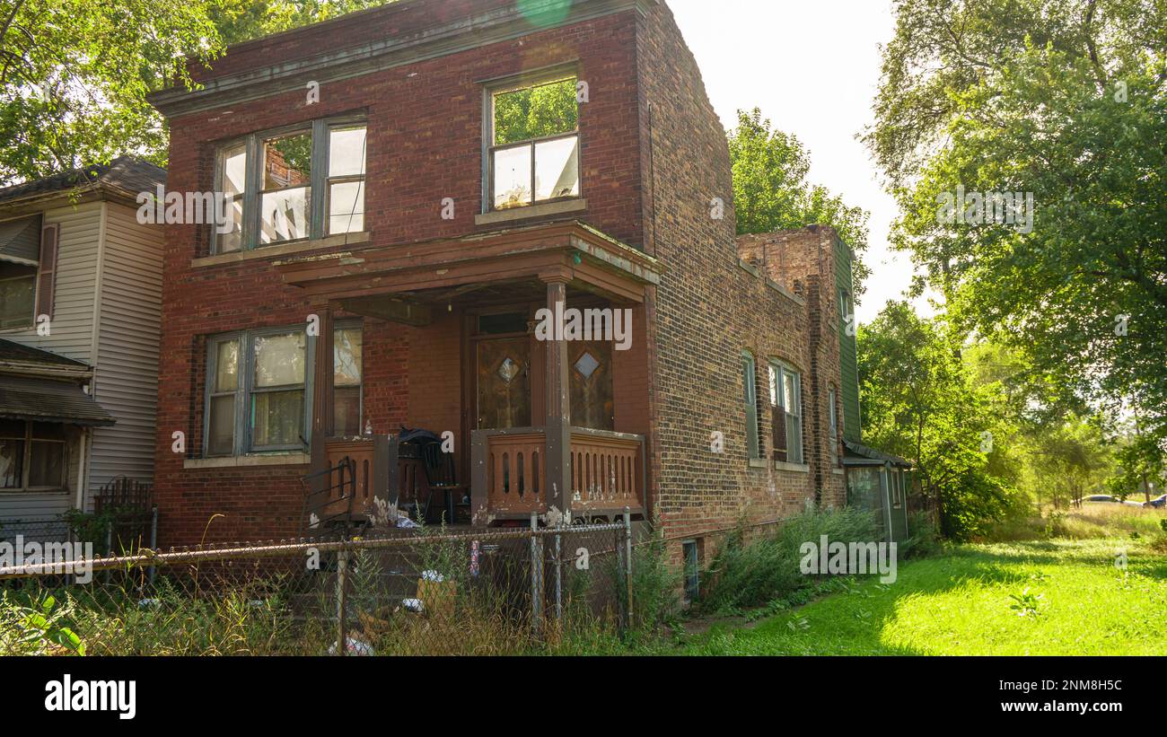 Gutted building hi-res stock photography and images - Alamy