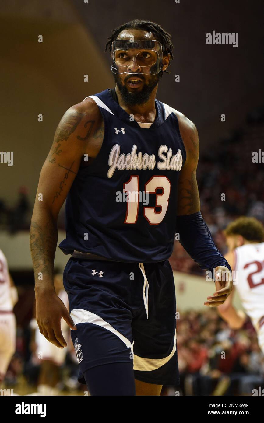 Isaiah Williams Basketball